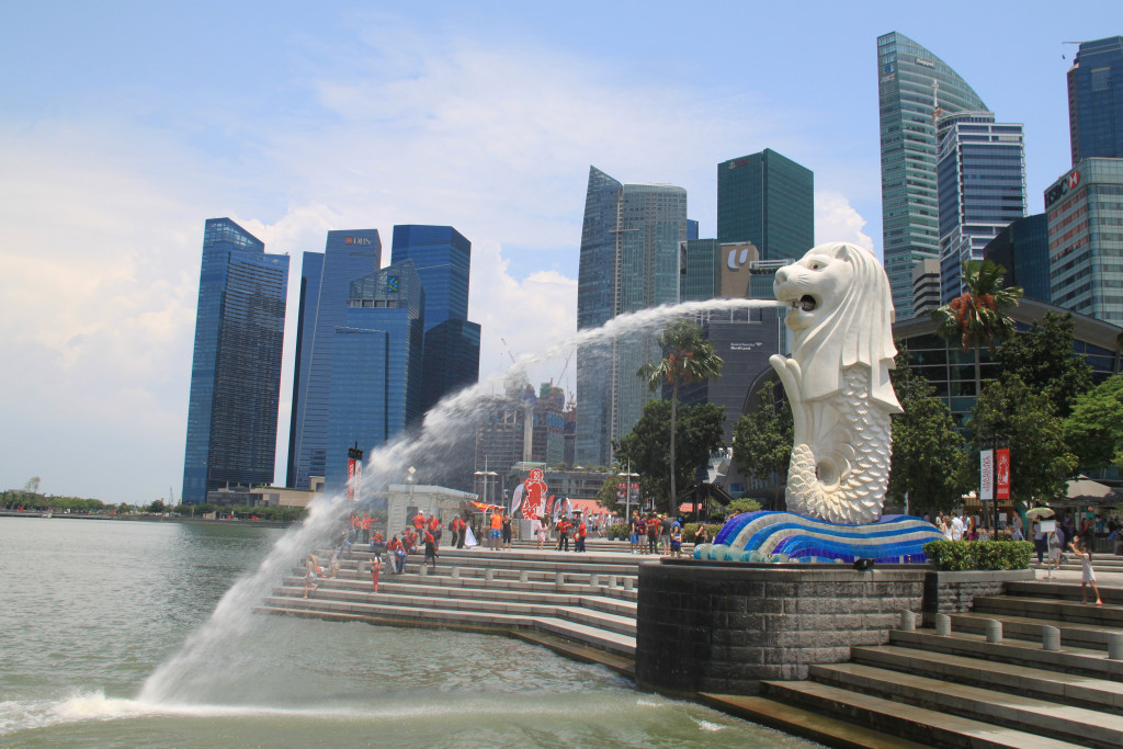 The famous Merlion - Free Two Roam