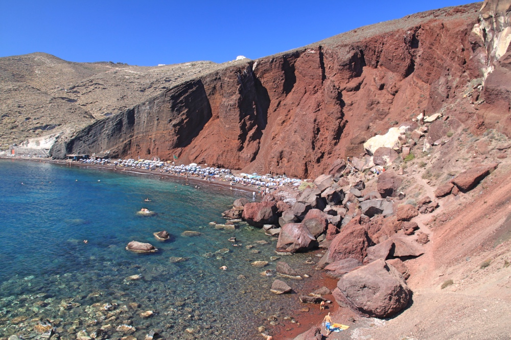 The popular Red beach. - Free Two Roam
