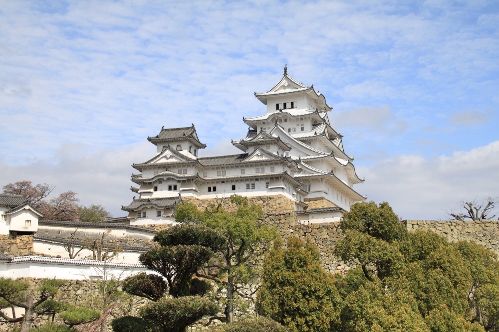 A Visit to Japan’s Most Spectacular Castle, Himeji - Free Two Roam